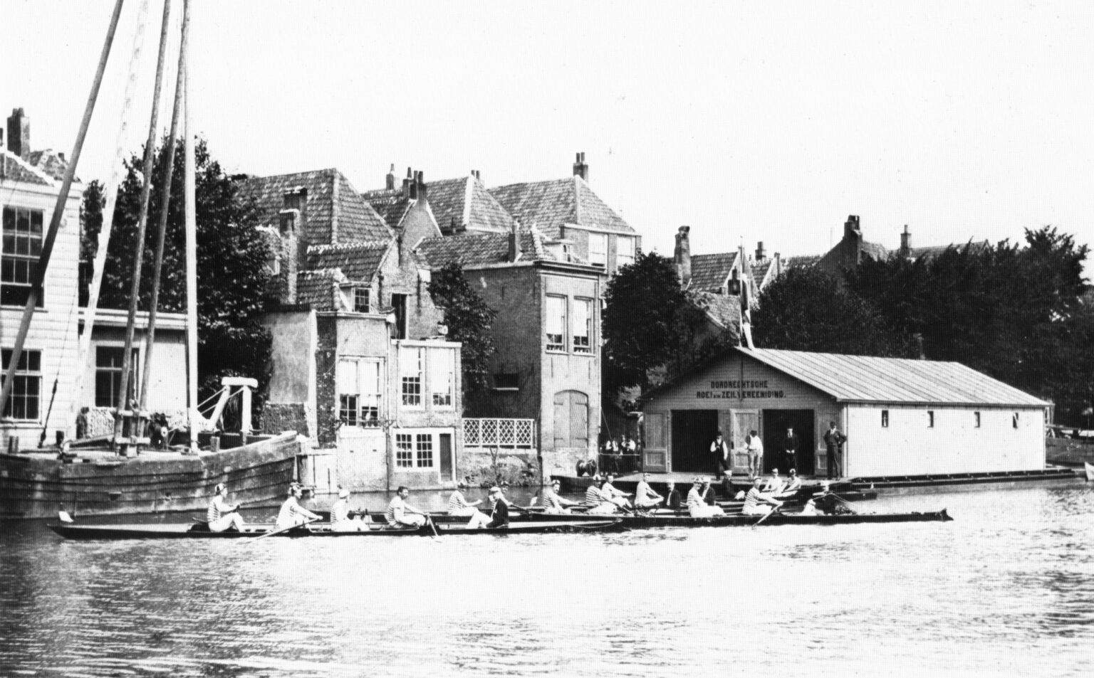 Botenhuis in de Wijnhaven – Het Roeimuseum
